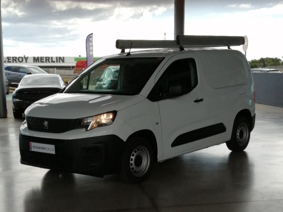 Voiture d’occasion PEUGEOT PARTNER III COURT NIVEAU 1.5 HDI 75CV année ...