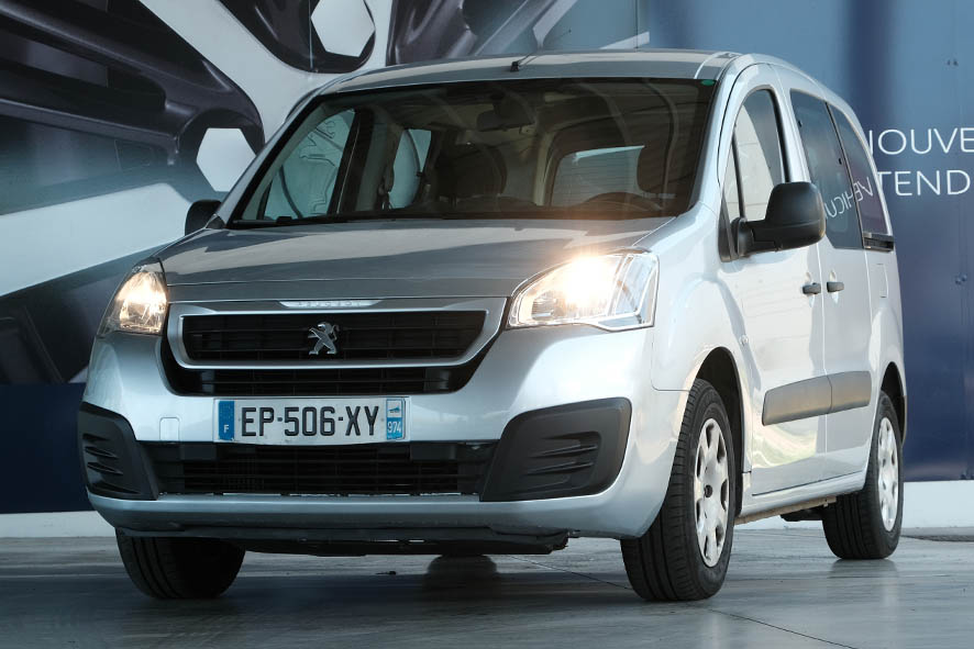 Voiture d’occasion PEUGEOT PARTNER TEPEE 1.6 HDI 100CV année 2017 36678 ...